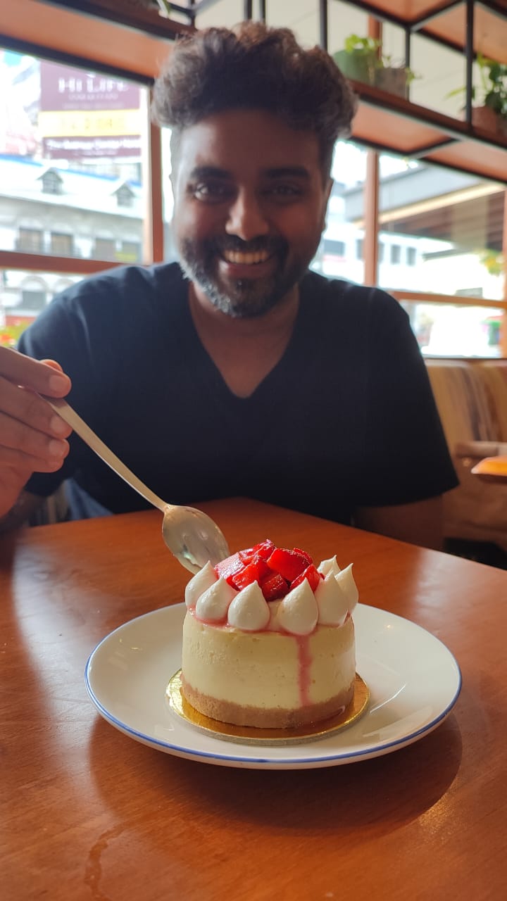 About Ajay Ananth | Motofoodie